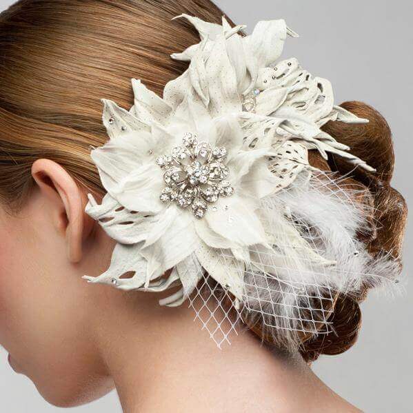 Brautfrisuren mit offenem Haar - weddix