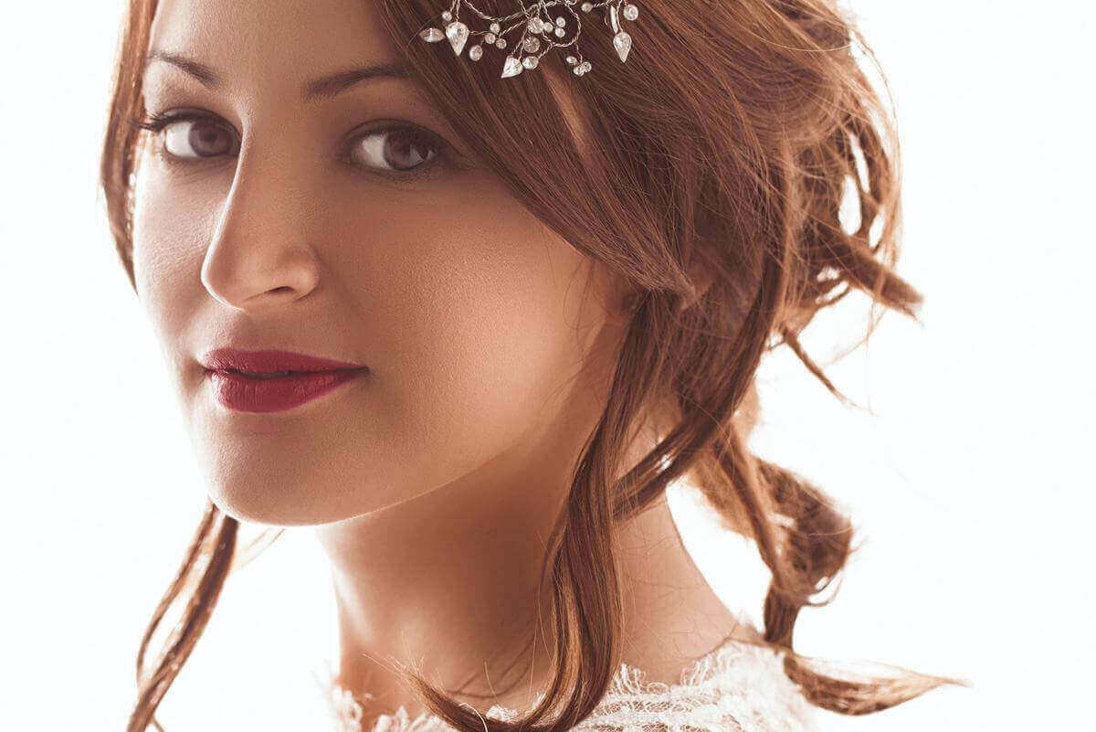 Brautfrisuren & Make-Up Trends für Ihre Hochzeit! - weddix Brautfrisuren & Make-Up Trends für Ihre Hochzeit! - weddix